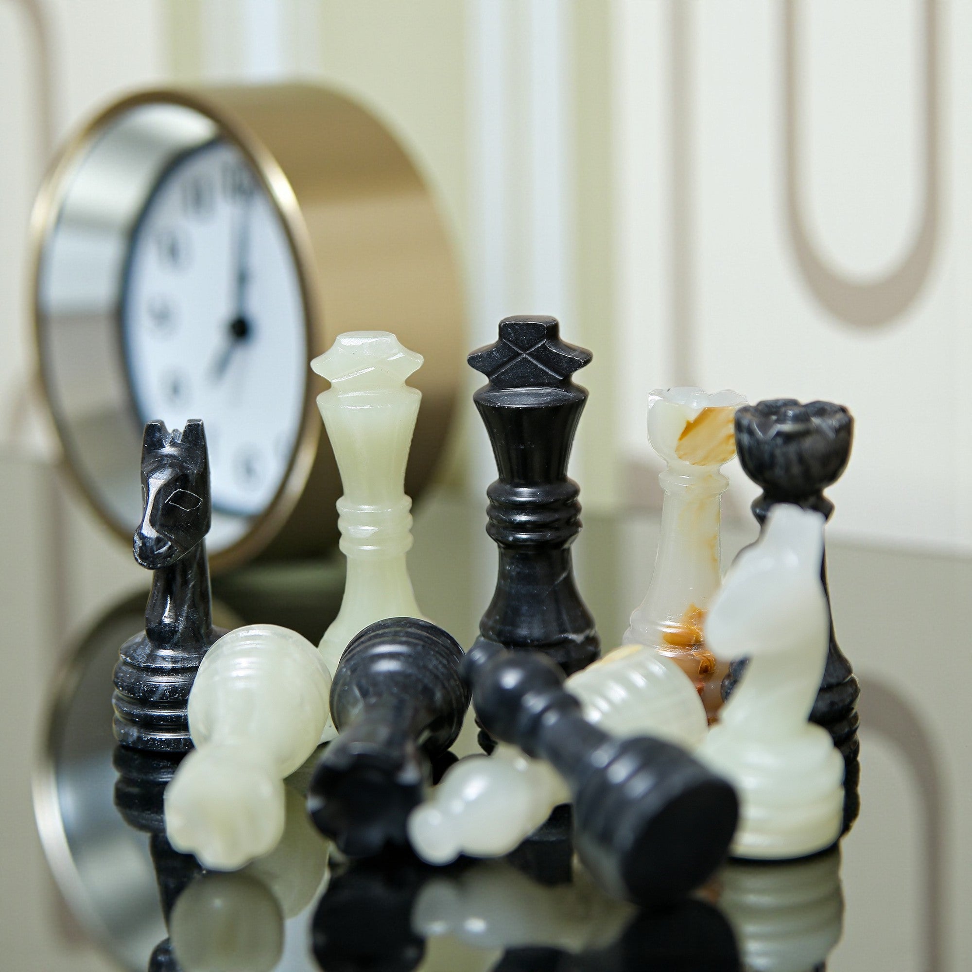Black & Onyx Chess Figures – Marble Hives
